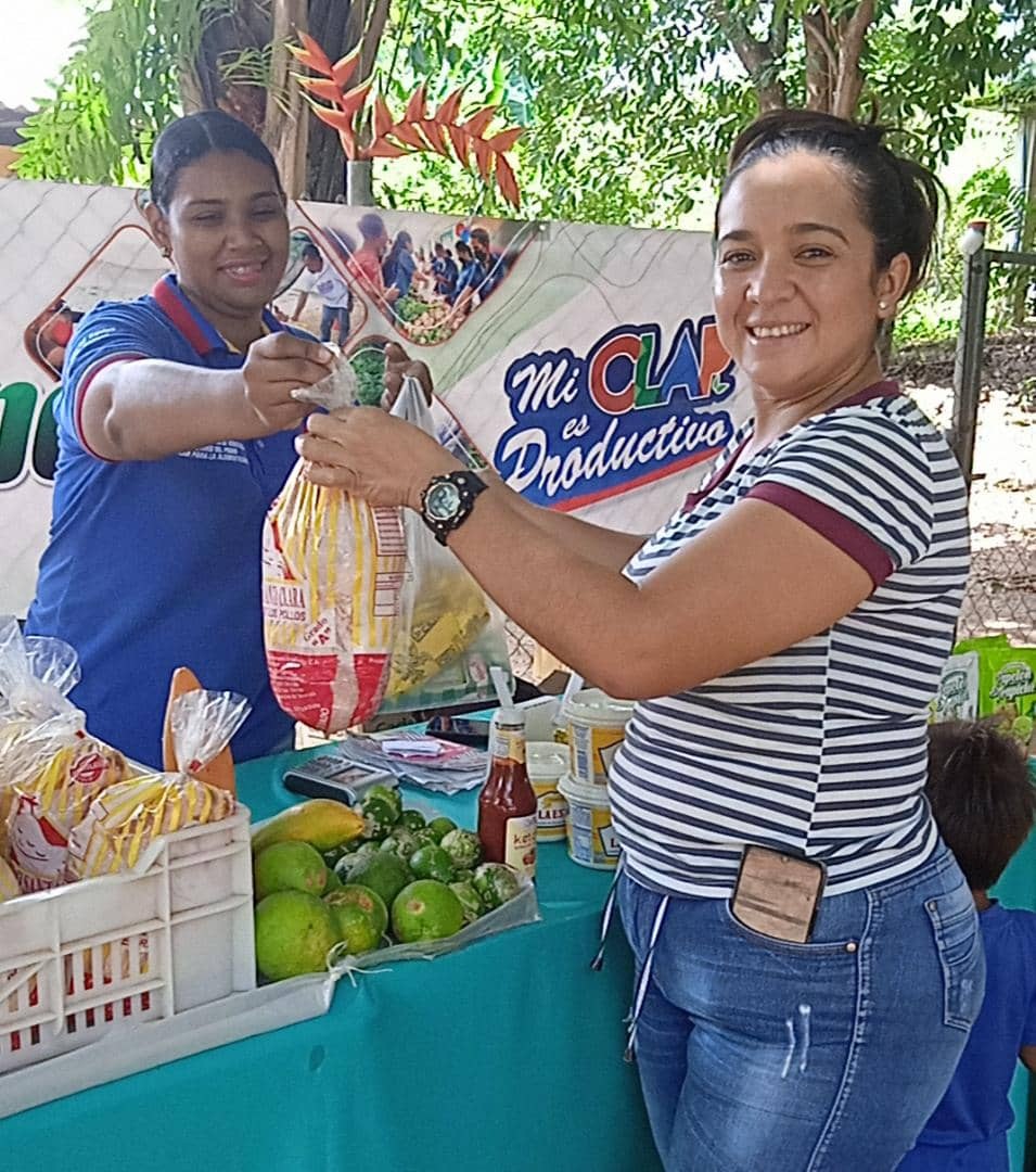 PDVAL .- Productora y Distribuidora Venezolana de Alimentos S.A.