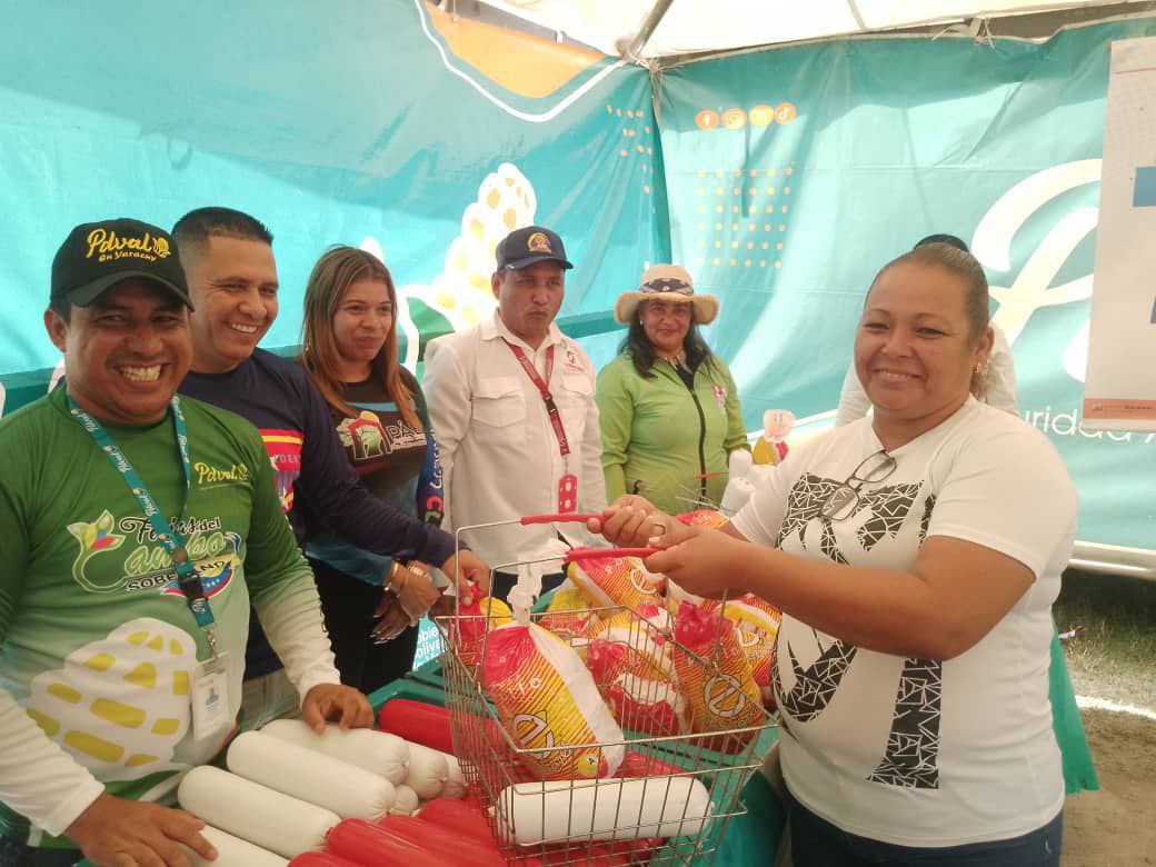 PDVAL .- Productora y Distribuidora Venezolana de Alimentos S.A.