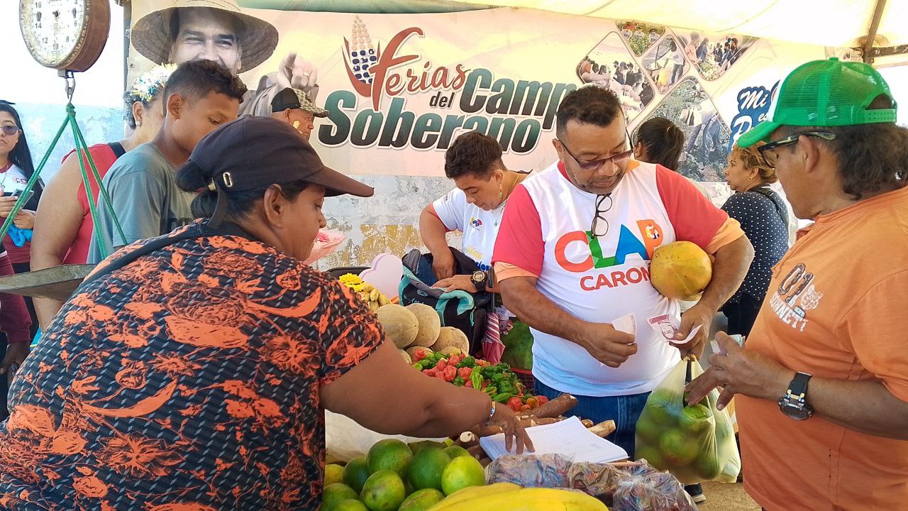 PDVAL .- Productora y Distribuidora Venezolana de Alimentos S.A.