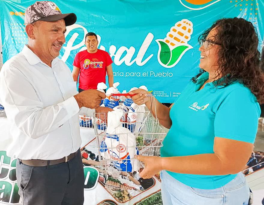 PDVAL .- Productora y Distribuidora Venezolana de Alimentos S.A.