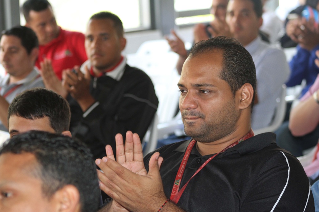 PDVAL .- Productora y Distribuidora Venezolana de Alimentos S.A.